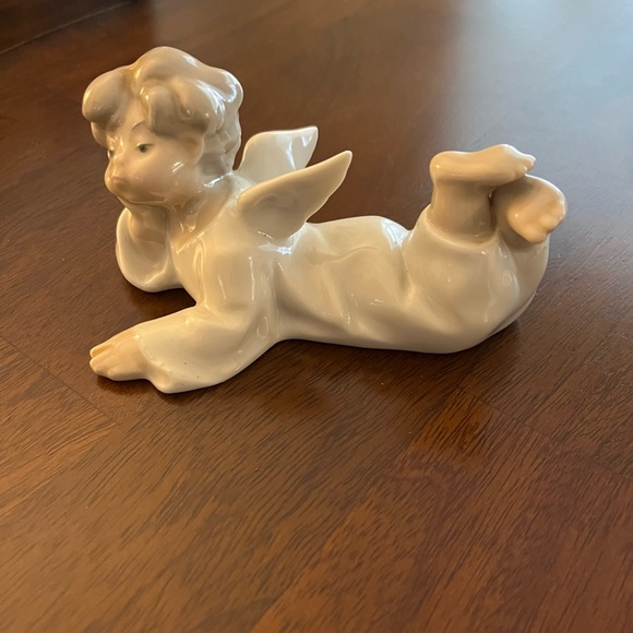 Lladro | Art | Lladro 454 Angel Laying Down Retired Figure | Poshmark